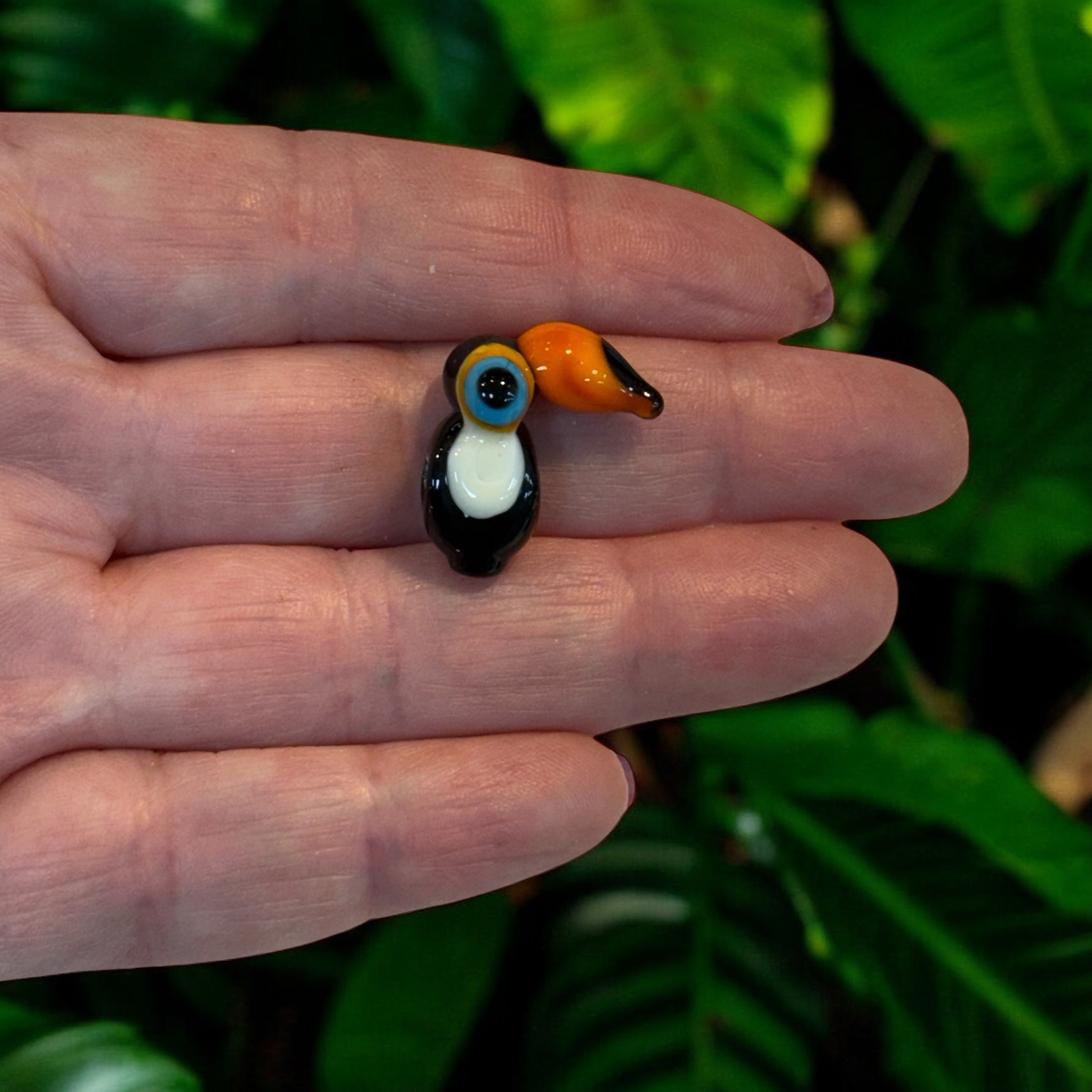 Hand Made Murano Glass Toucan Charm-Horizontal Hole – Peppy Beads